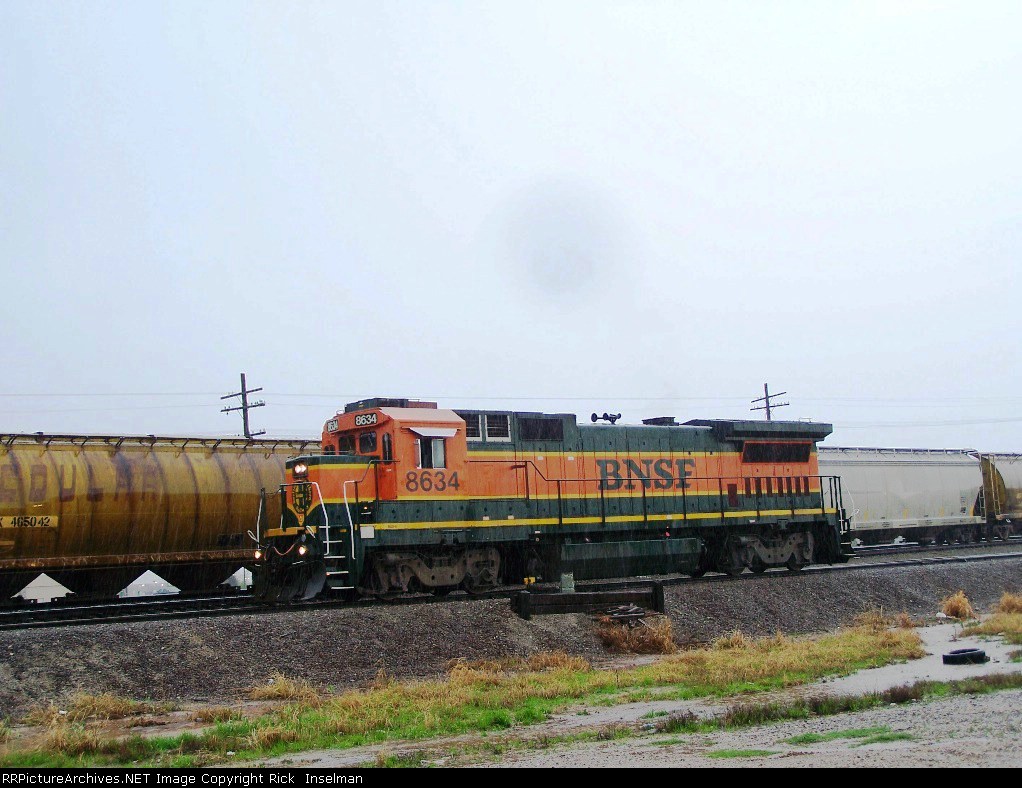 BNSF 8634